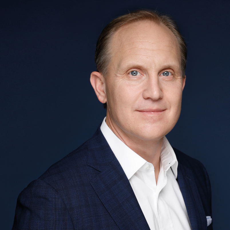 Management – foxcorporation